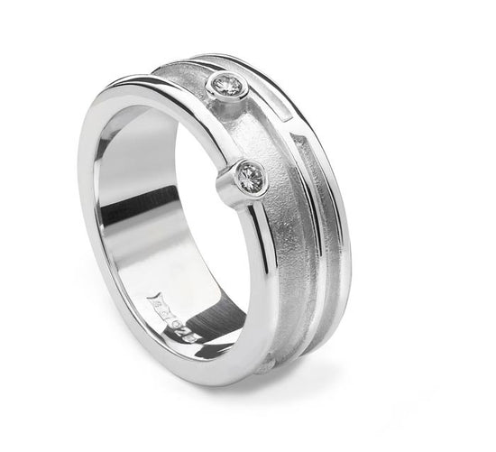 Fea Ring with Diamonds Silver – Aurora Orkney Jewellery